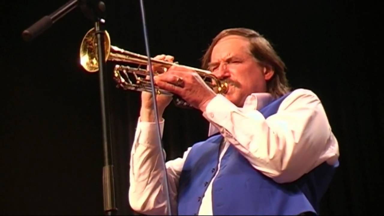Bob Wulffers (tp) with Willie Ashman Orig. Jazzband: West End Blues ...