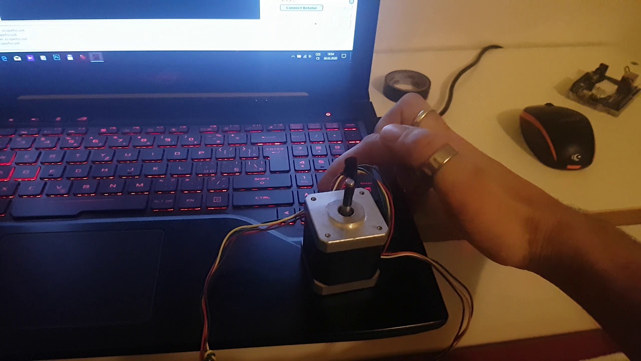 Focuser with Arduino Uno + A4988 driver + NEMA17 motor - YouTube