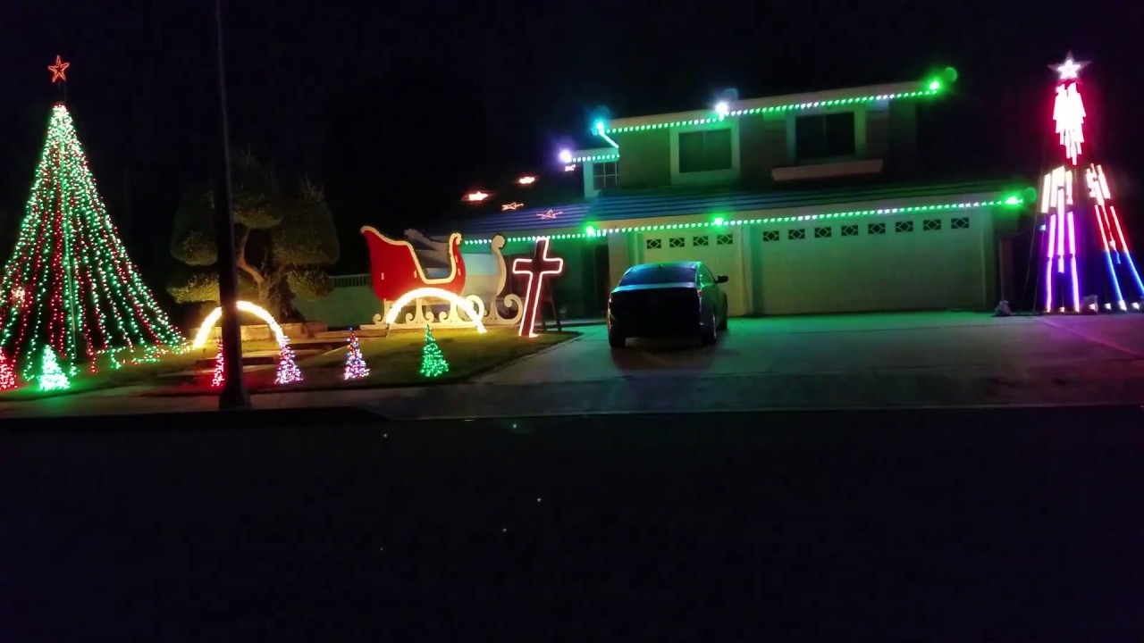 CHRISTMAS LIGHT SHOW - It's the Most Wonderful Time of the Year - Synchronized Christmas Lights ...