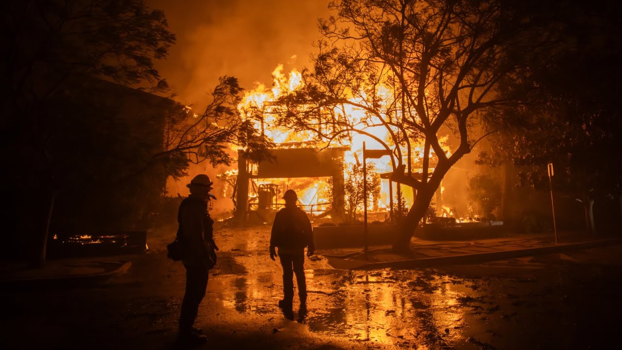 Los Angeles under siege by out-of-control wildfires - YouTube
