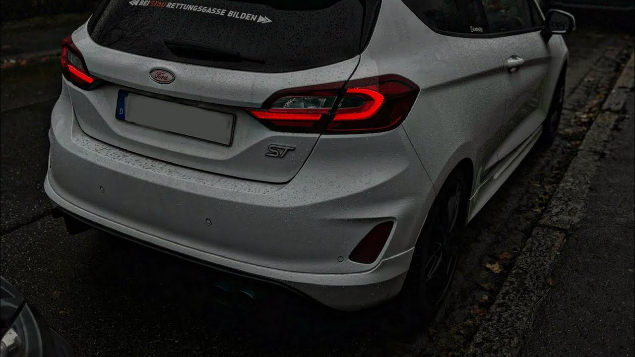 Ford Fiesta ST MK8 | 240km/h on the Autobahn at night | Milltek exhaust ...