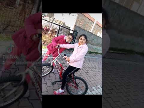 AY DELİM DELİM DELİM MENİ YA SEN GEL YADA BEN GELİM