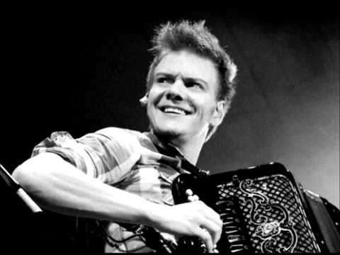 Assume logo - Michel Telo - YouTube