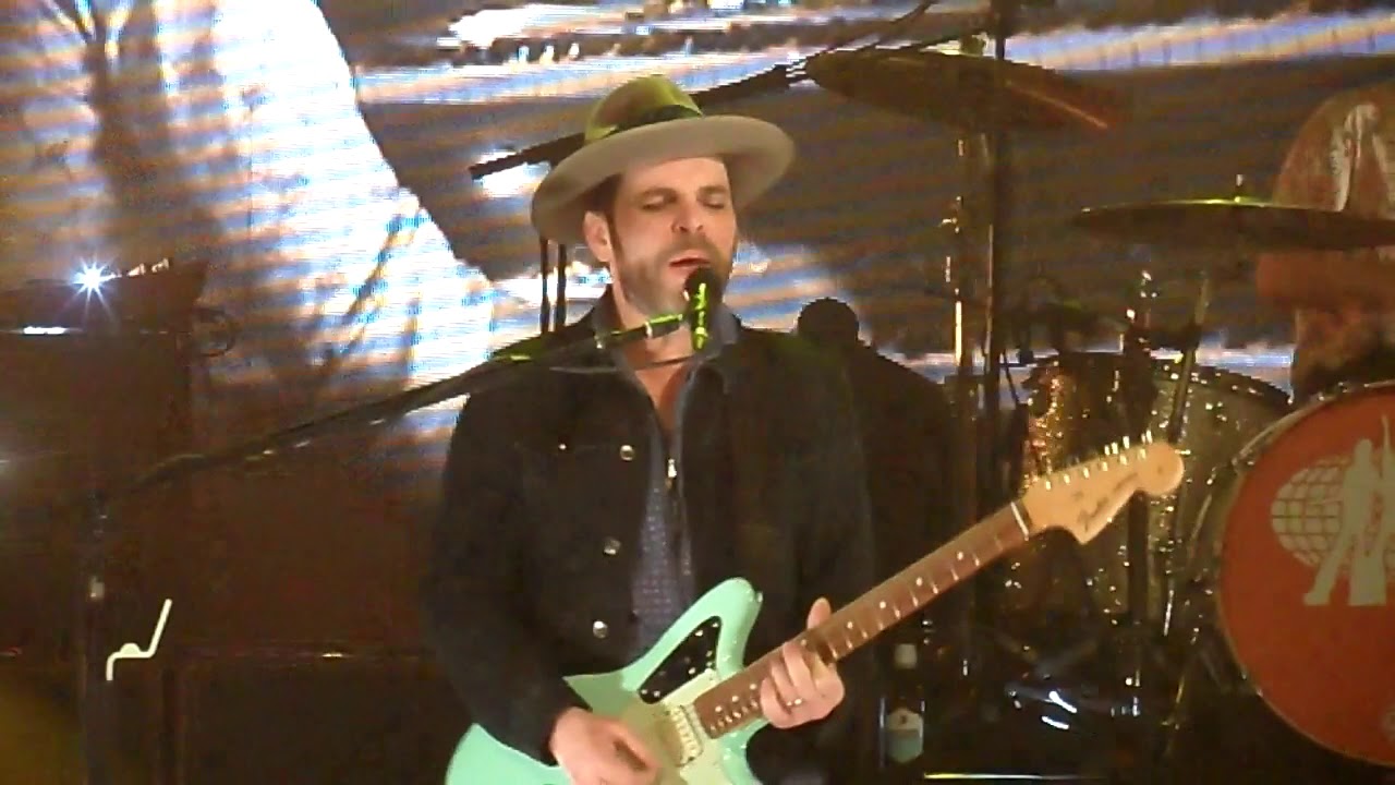 Supergrass - 'Alright' clip (Dublin, February 2020) - YouTube