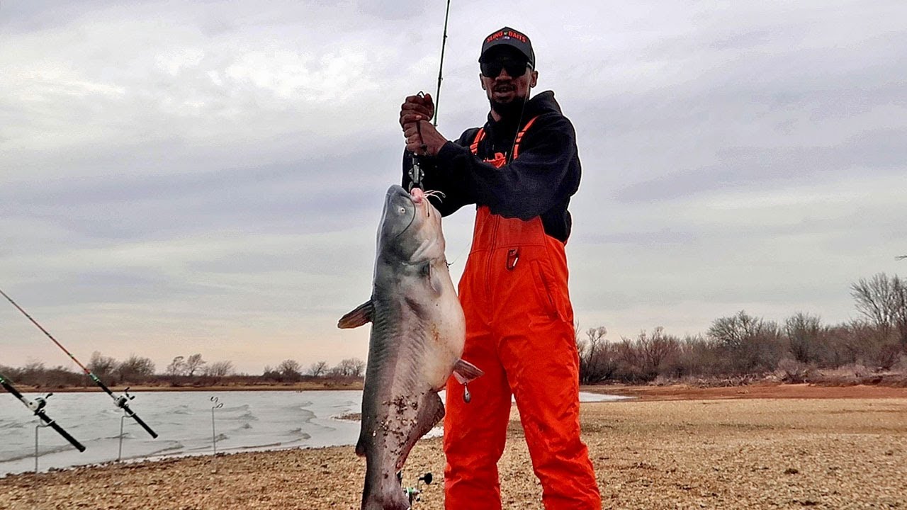 The Big Takedown! (Double Monster Blue Catfish) - YouTube