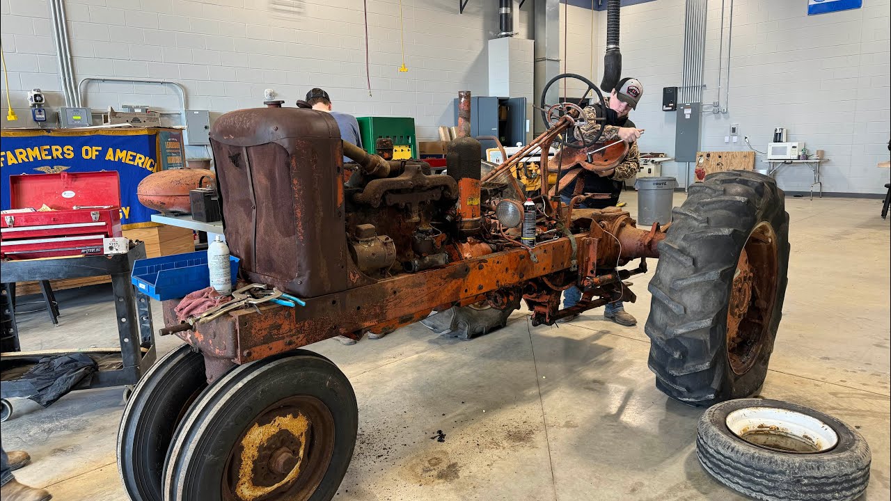 Allis Chalmers WD45 Restoration project part 2 - YouTube