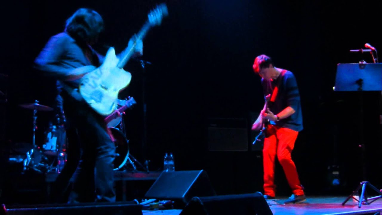 Thurston Moore - Germs Burn (live in Athens) - YouTube
