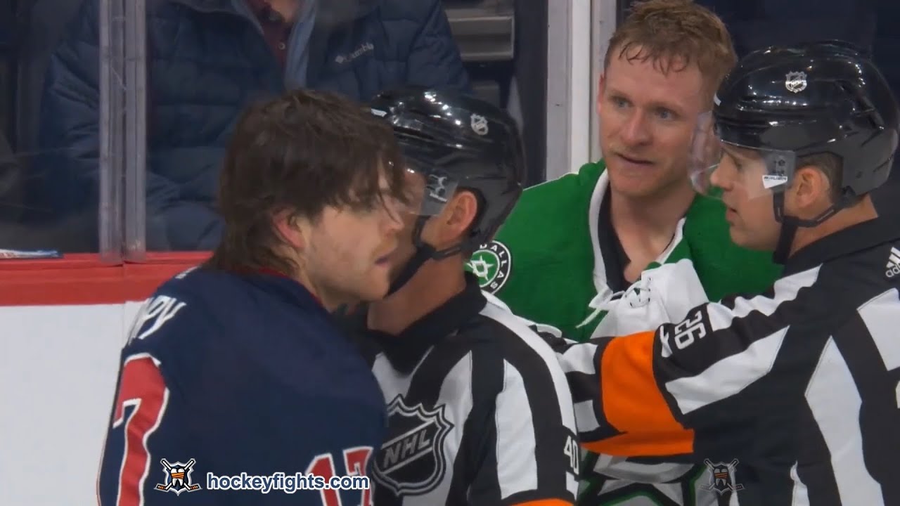 Corey Perry vs Adam Lowry Dec 3, 2019 - YouTube