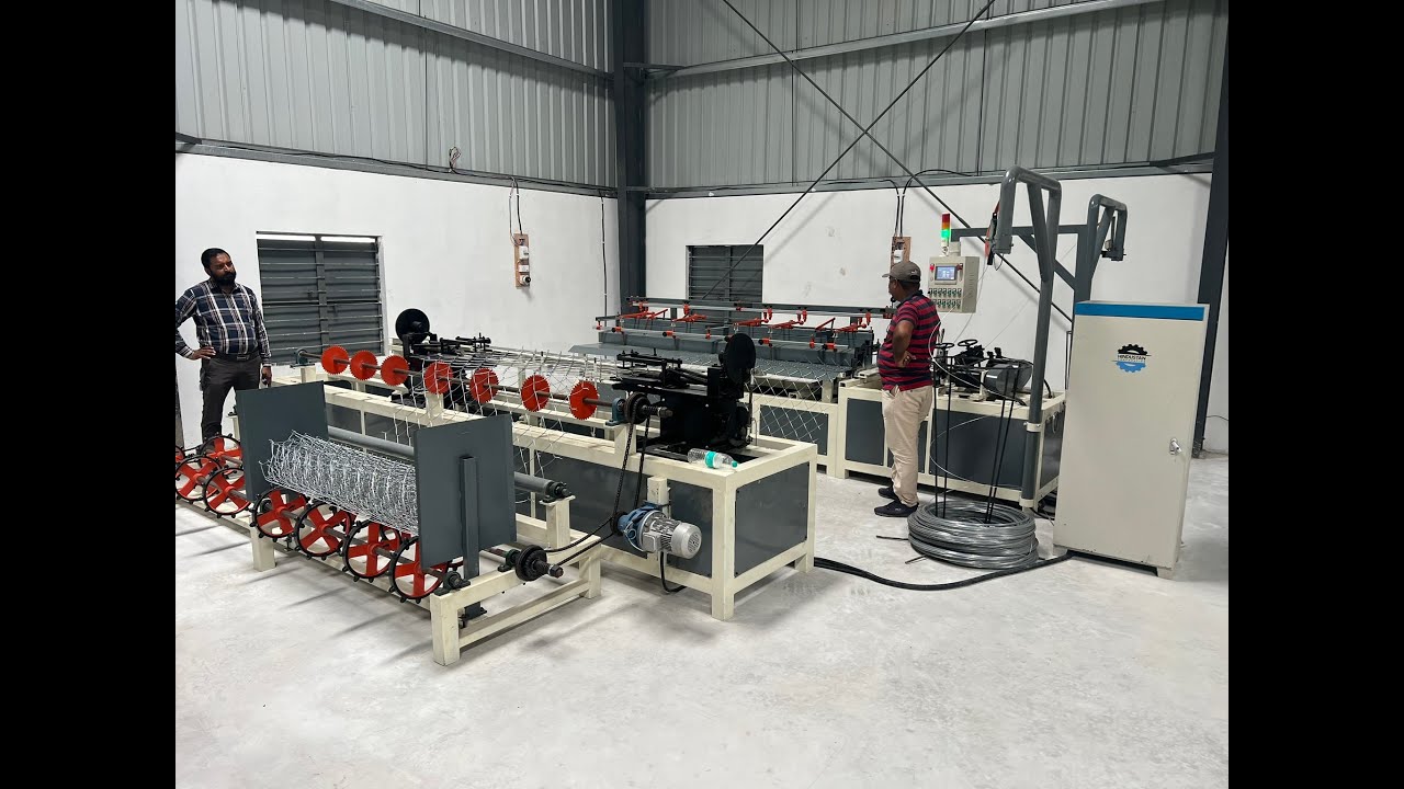 Hi speed Automatic Double wire Chain Link Fencing mesh machine - YouTube