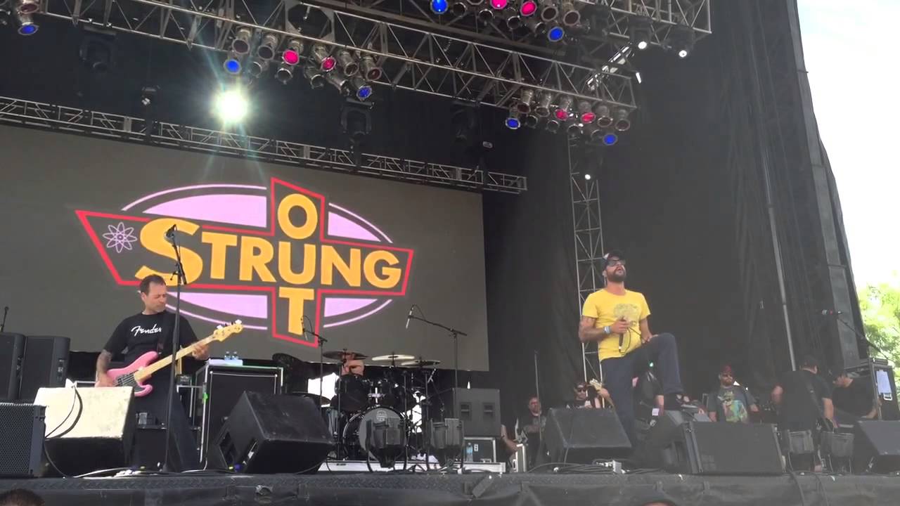 Strung Out- Rebellion of the Snakes Live - YouTube