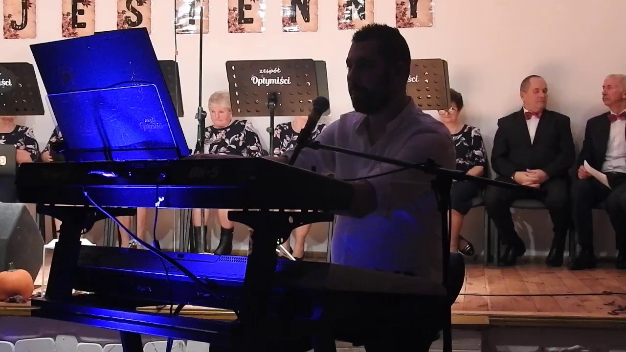 Daniel Nowacki - "Szczęśliwej drogi już czas" - YouTube