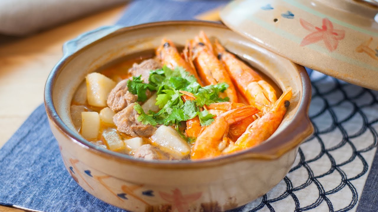 [Eng Sub]鲜虾羊肉砂锅 Chinese food recipe: Lamb & prawn stew - YouTube