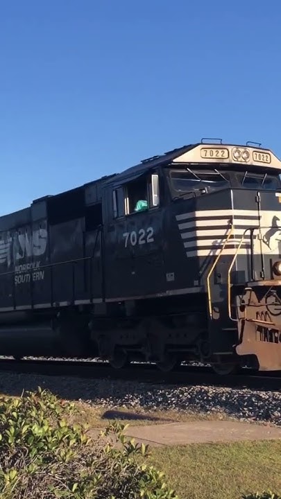NS 7022 SD60E leads a light engine north in Austell, Ga!! #railfan #railway #train - YouTube