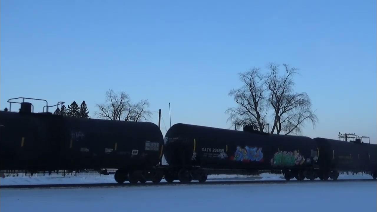 CP-249 OS Pewaukee, WI on 2-17-25 2x0x0 w/KCS-4019 - KCS-4145 - KCSdM-4714 10,313 ft 39 mph ...