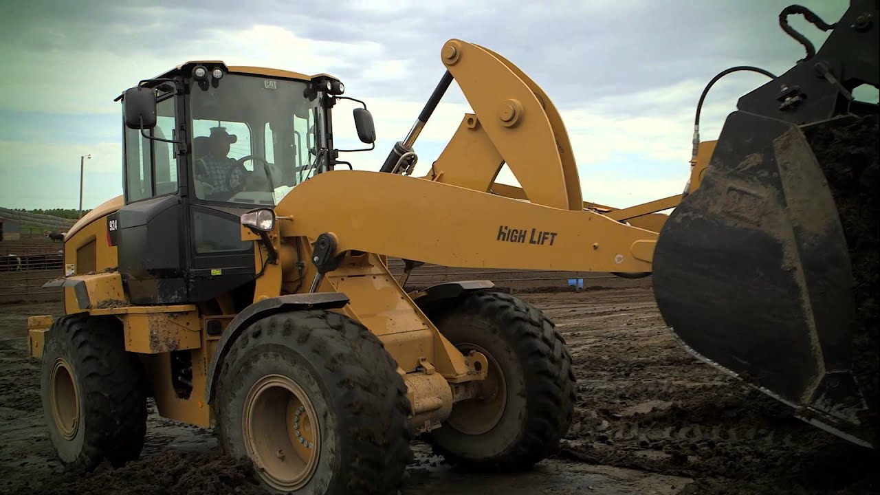 Why Chad Berger Chooses Cat® Machines - YouTube