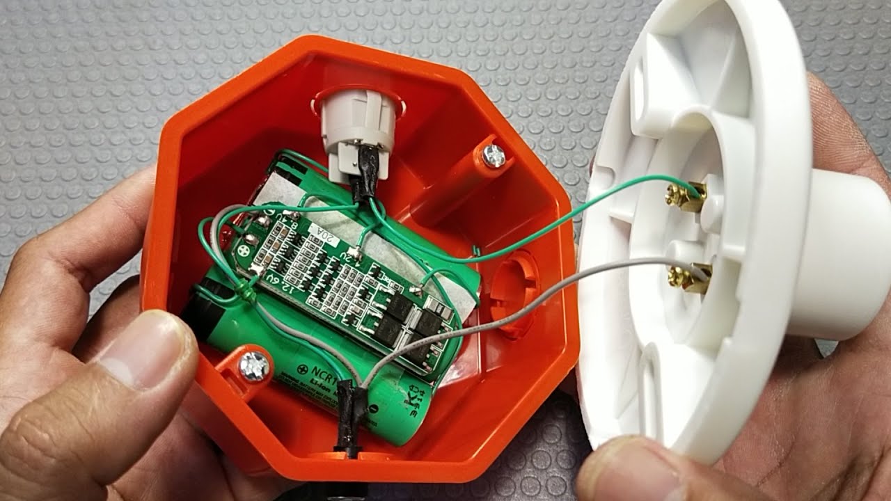 DIY Portable Emergency Light Mini - YouTube