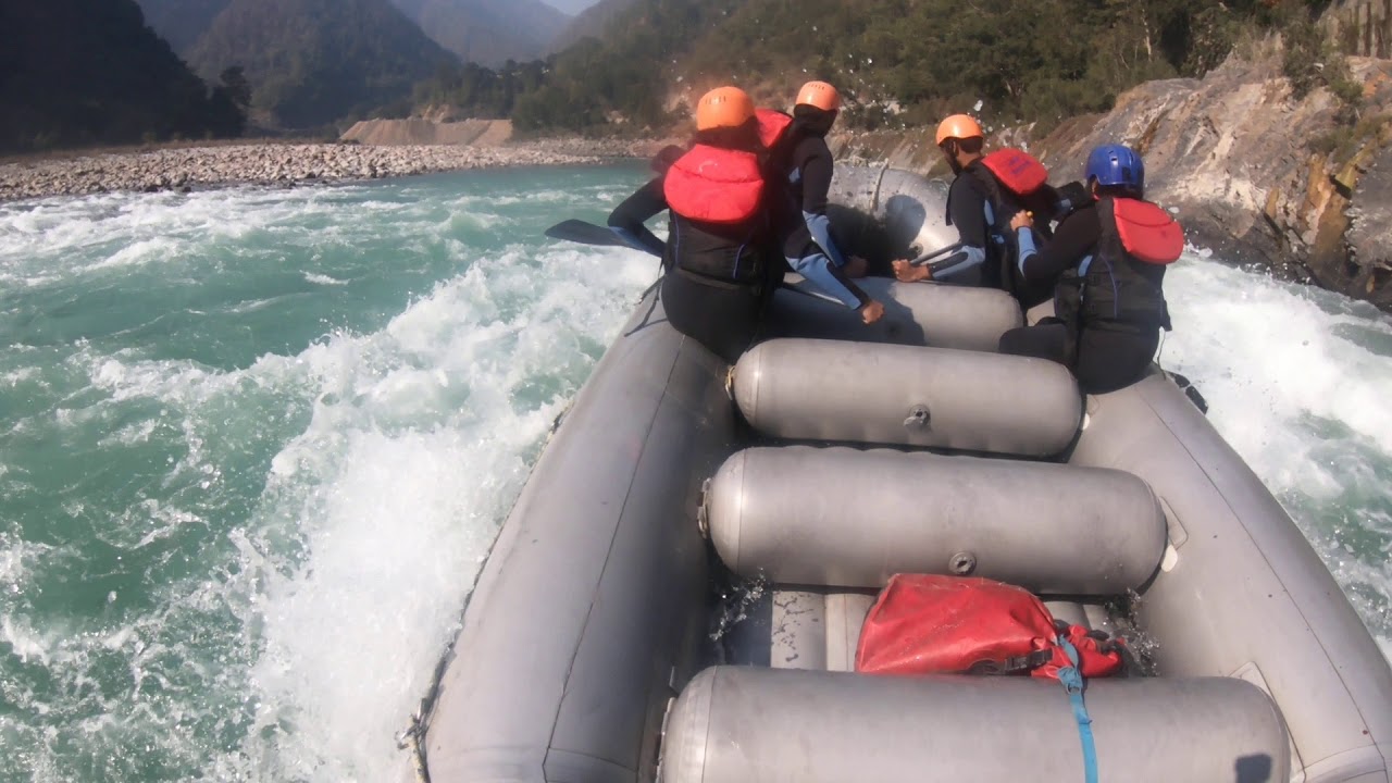 Amazing River Rafting in river Ganga - Rishikesh - YouTube