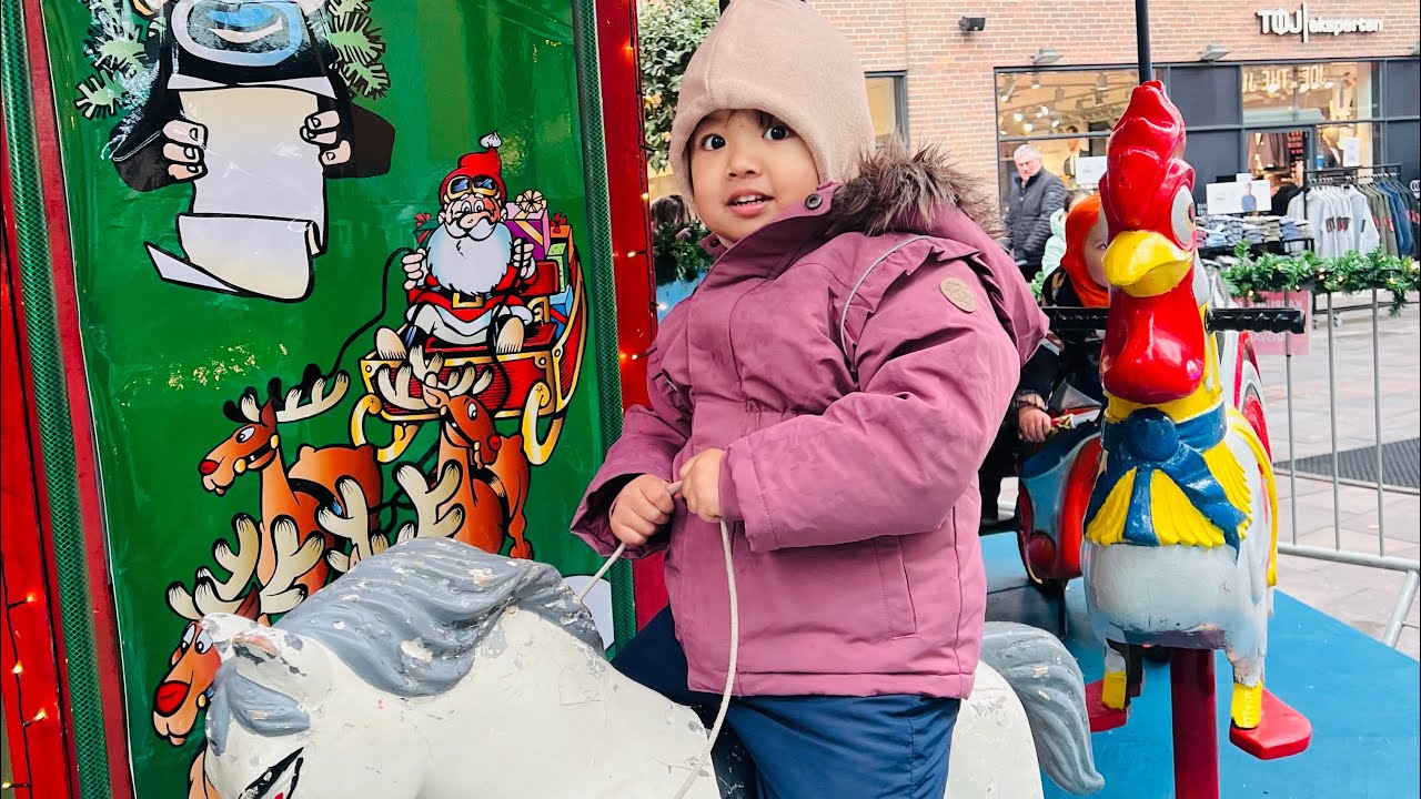 Klara's funday at valby playing with horse ride 😍😍😇😇 - YouTube