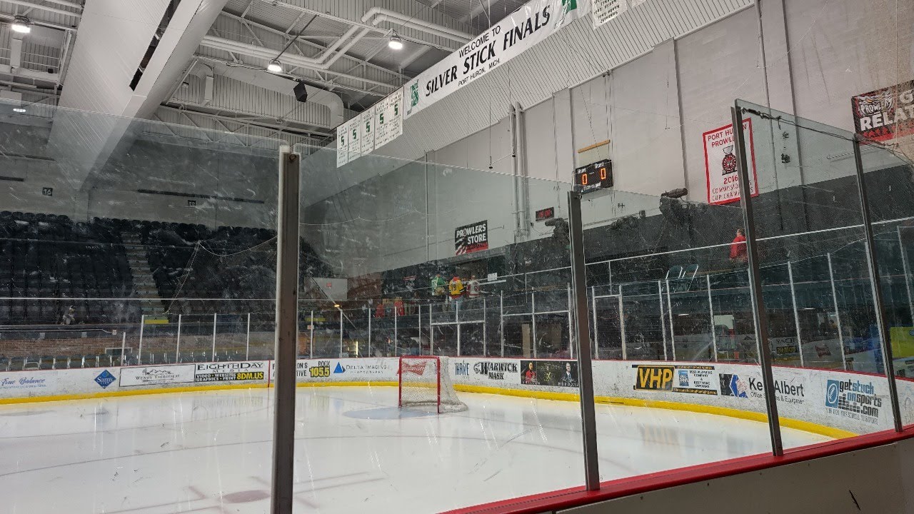 Live From The McMorran Hockey Game Arena In Port Huron Michigan Part 2🙂 ...