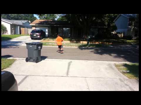 Alan Shi A Little Driveway Action - YouTube