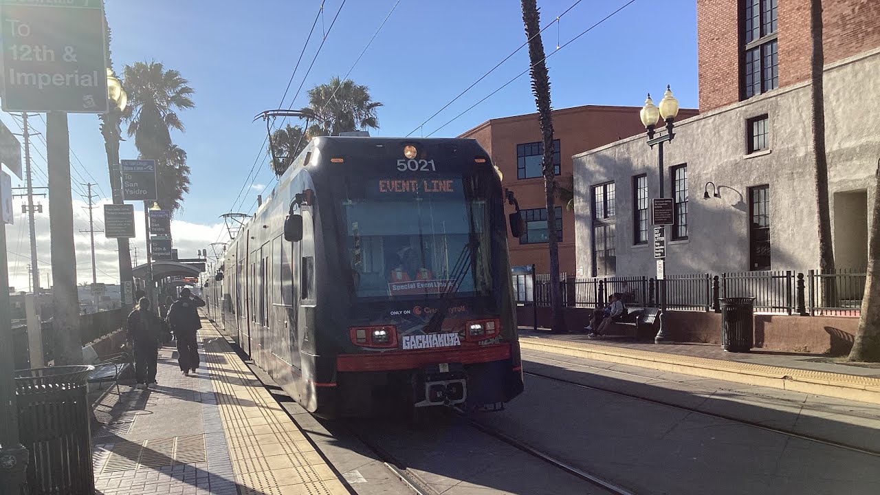 (Special Route) Riding a SDMTS trolley on the special event line - YouTube