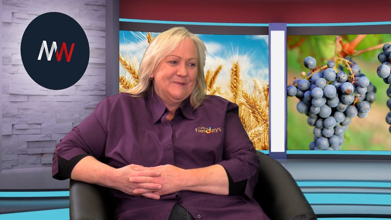 Talk of the Town - Jo Rodda - YouTube