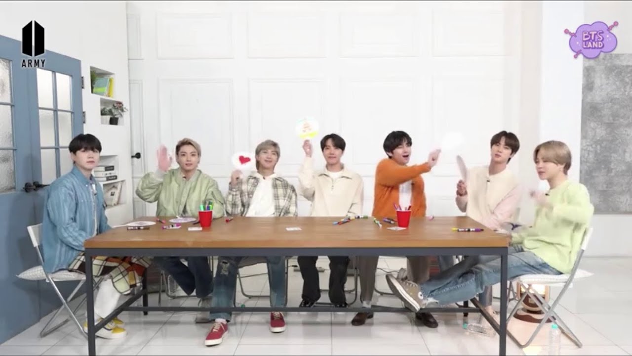 [ENG/CC] 220712 BTS Land Season 2 Episode 1 - BTS making cheering fans ...