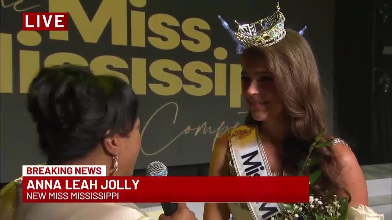 Anna Leah Jolly crowned Miss Mississippi - YouTube