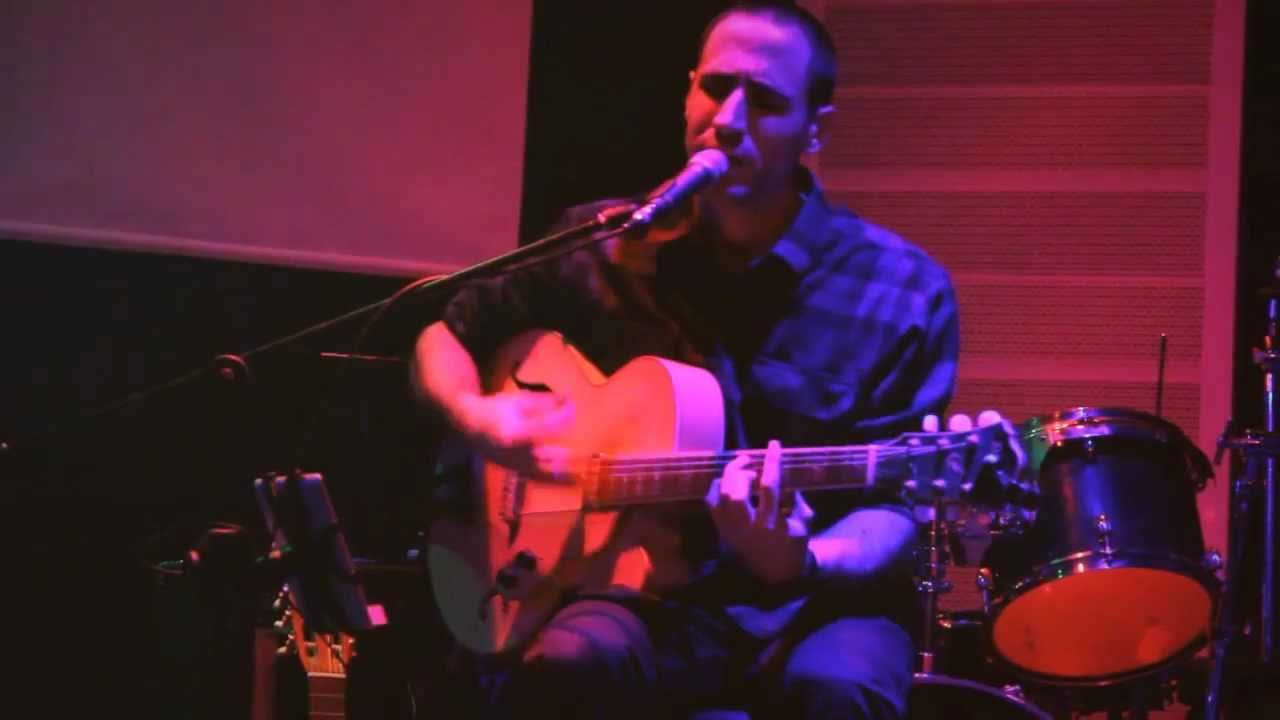 Alex Serra - Live @ Big Bang (Bill Withers / Ain't No Sunshine) - YouTube