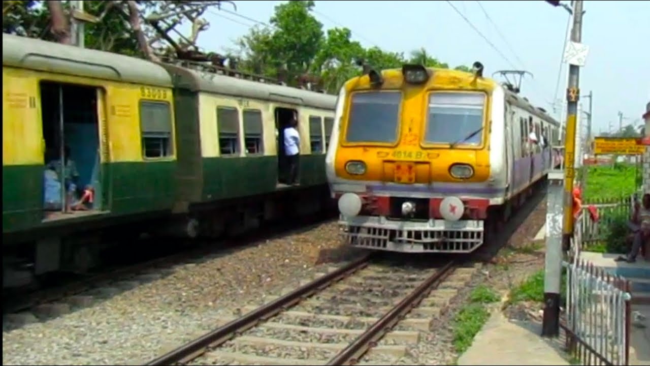 Most Rare EMU Crossing | 2 Barasat Carshed's 12 Coaches EMU Rake ...