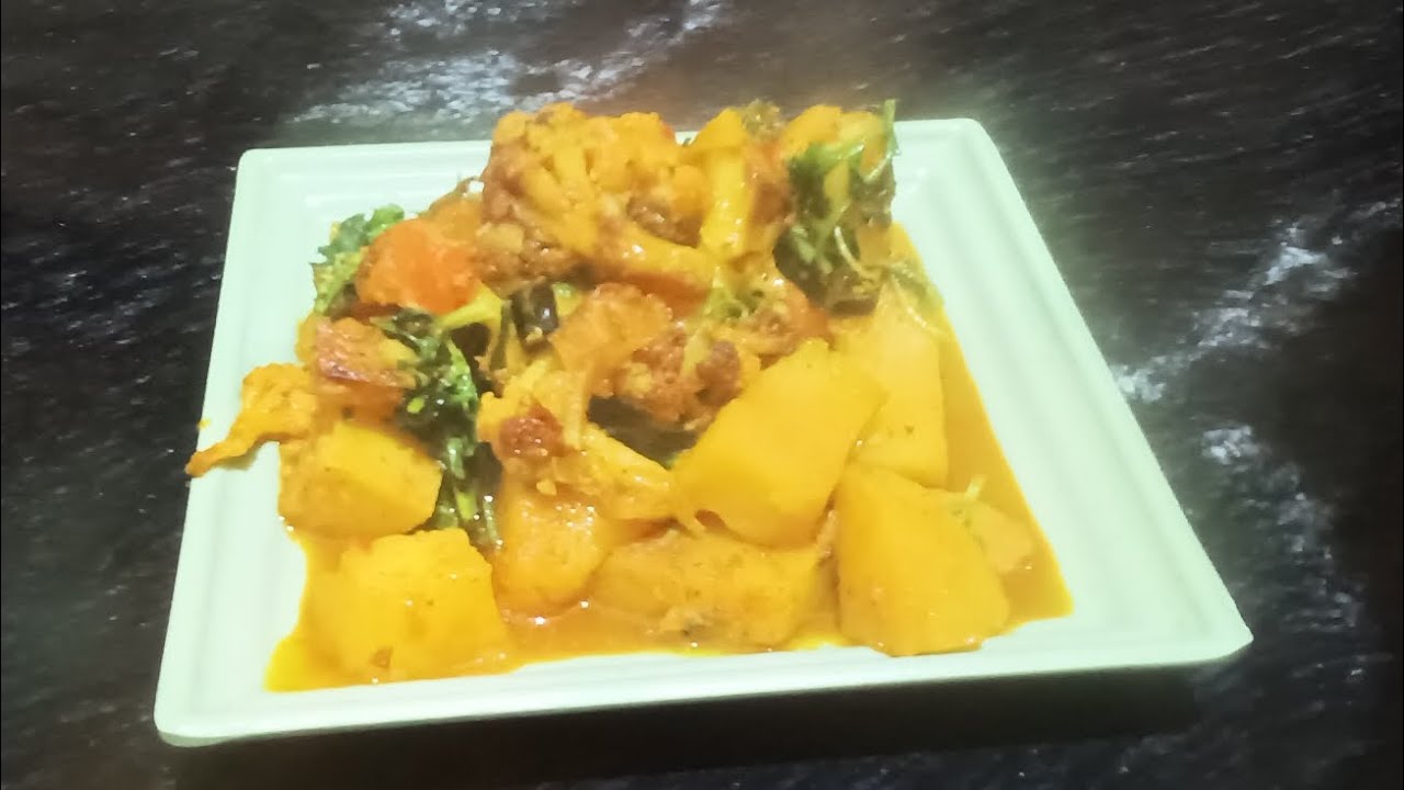 आलू गोभी की सब्जी ll Aloo gobi masala gravy ll The Recipe Report - YouTube