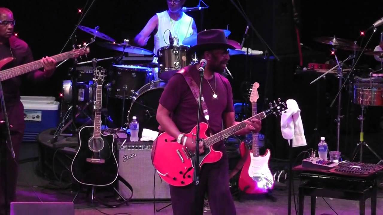 Lowrider Band - Low Rider - Cisco Kid - Slippin' Into Darkness - LRBC ...