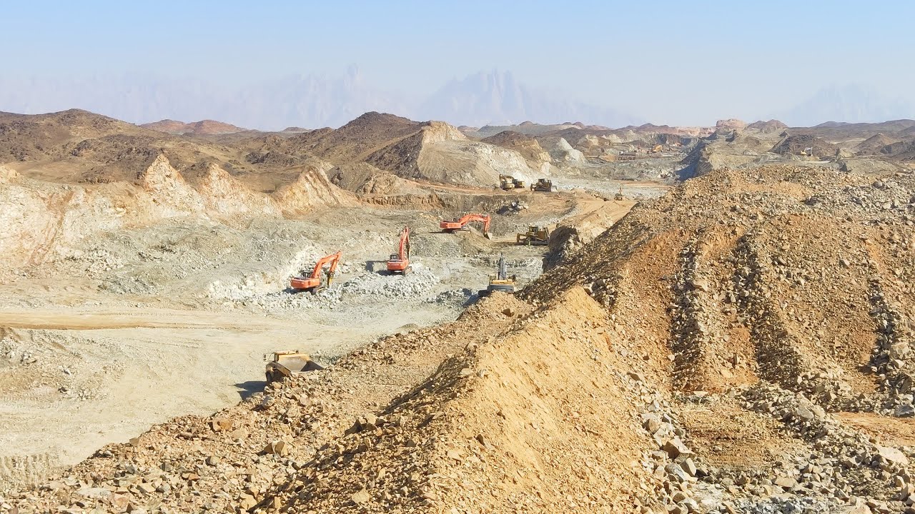 Neom City Project.The Line city Work Progress in Fast Alyamam Economic ...