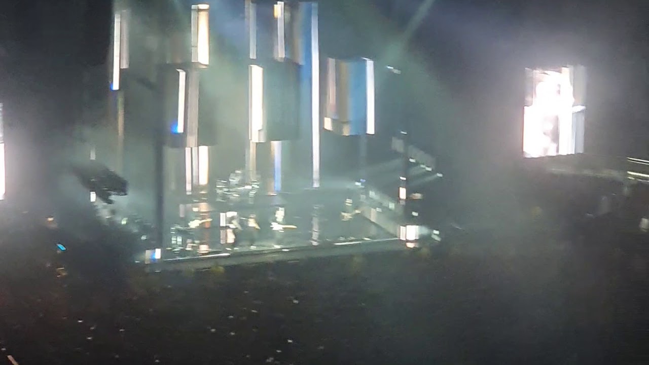 The 1975 O2 Arena 2020 - YouTube