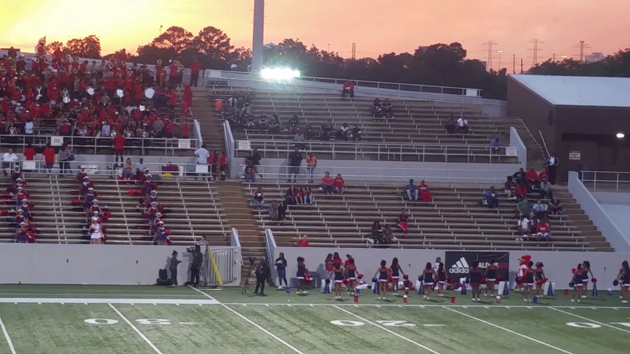 Aldine Davis High School Band "I can make your hands clap" - YouTube