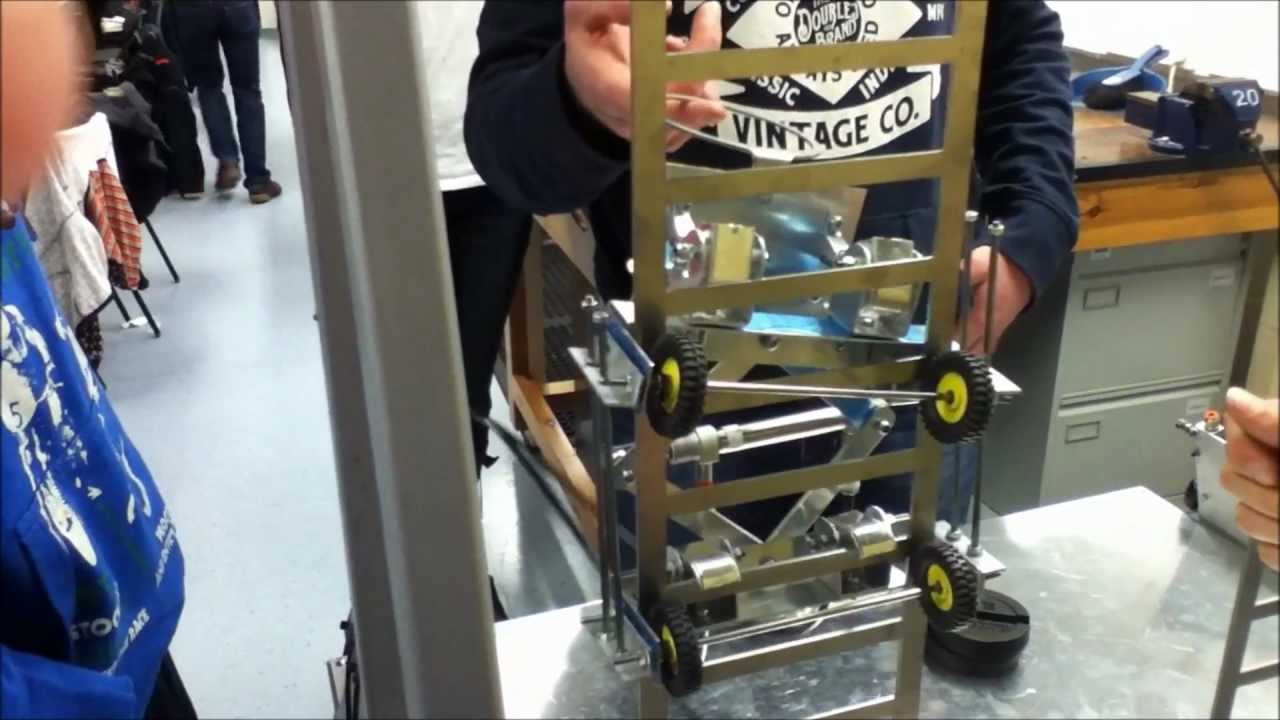 Fireman Robot (2012) Initial Tests: Group 11 - YouTube