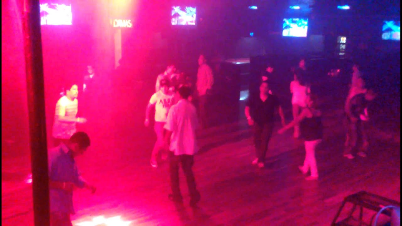 EN EL SOL NIGHT CLUB sonido catedratico - YouTube