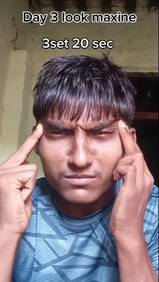 Day 3 look maxine #look #lookmaxing #faceexercise #huntereyes #shorts # ...