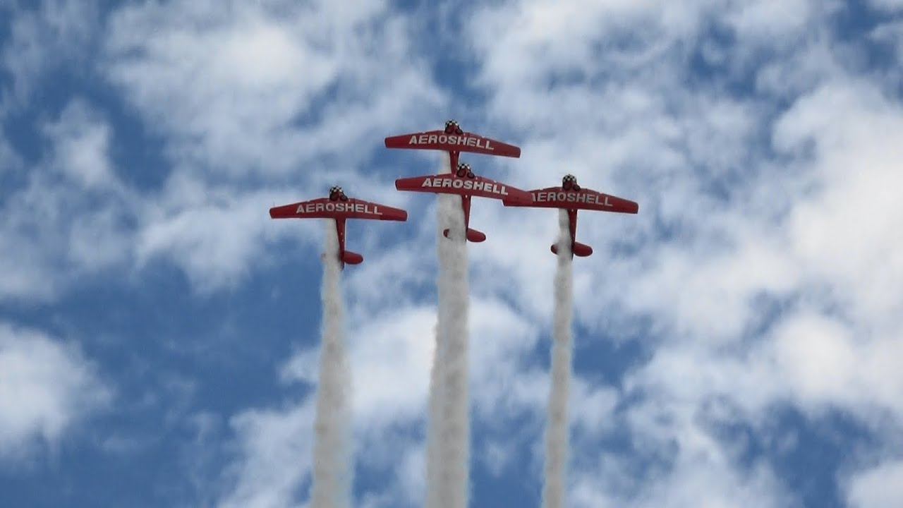 Aeroshell Aerobatic Team at Lynchburg Airshow 2016 - Sunday - YouTube
