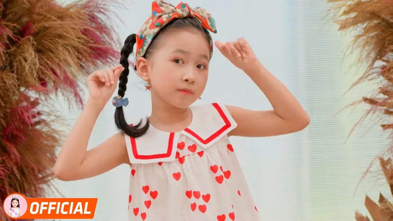 Bé Candy Ngọc Hà - Nhạc Thiếu Nhi Sôi Động - 1 Gia Đình Nhỏ 1 Hạnh Phúc ...