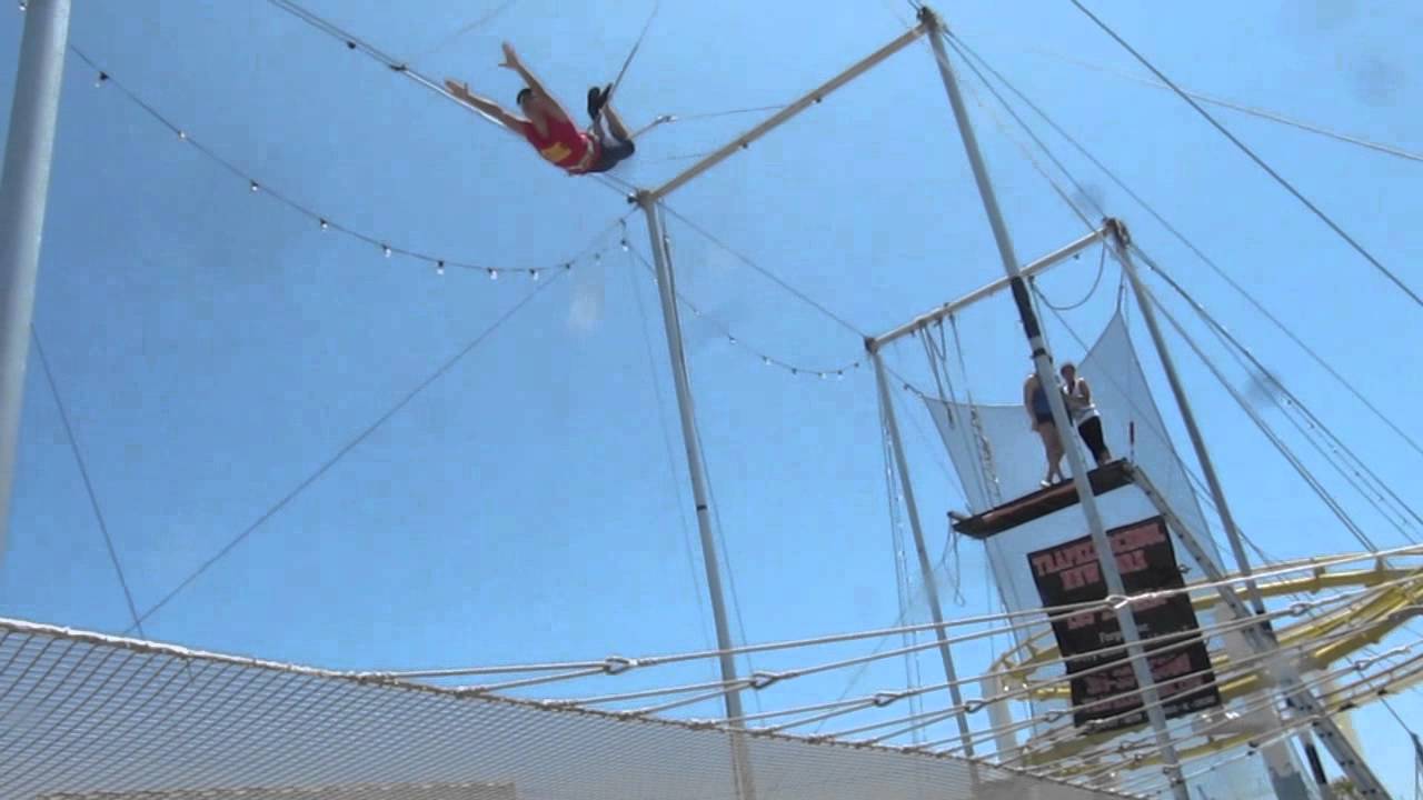 Trapeze class on the Santa Monica Pier - YouTube