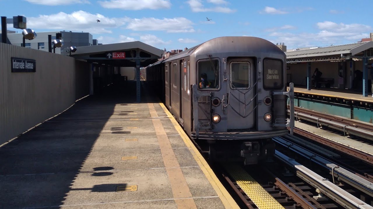 [MTA]:NIS Kawasaki R62 (3) train @Intervale Avenue - YouTube