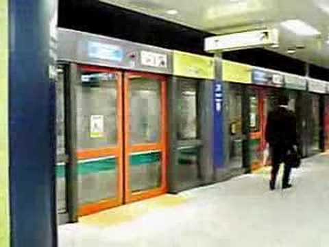 Subway in Tokyo,Japan (Tokyo Metro Namboku Line) - YouTube