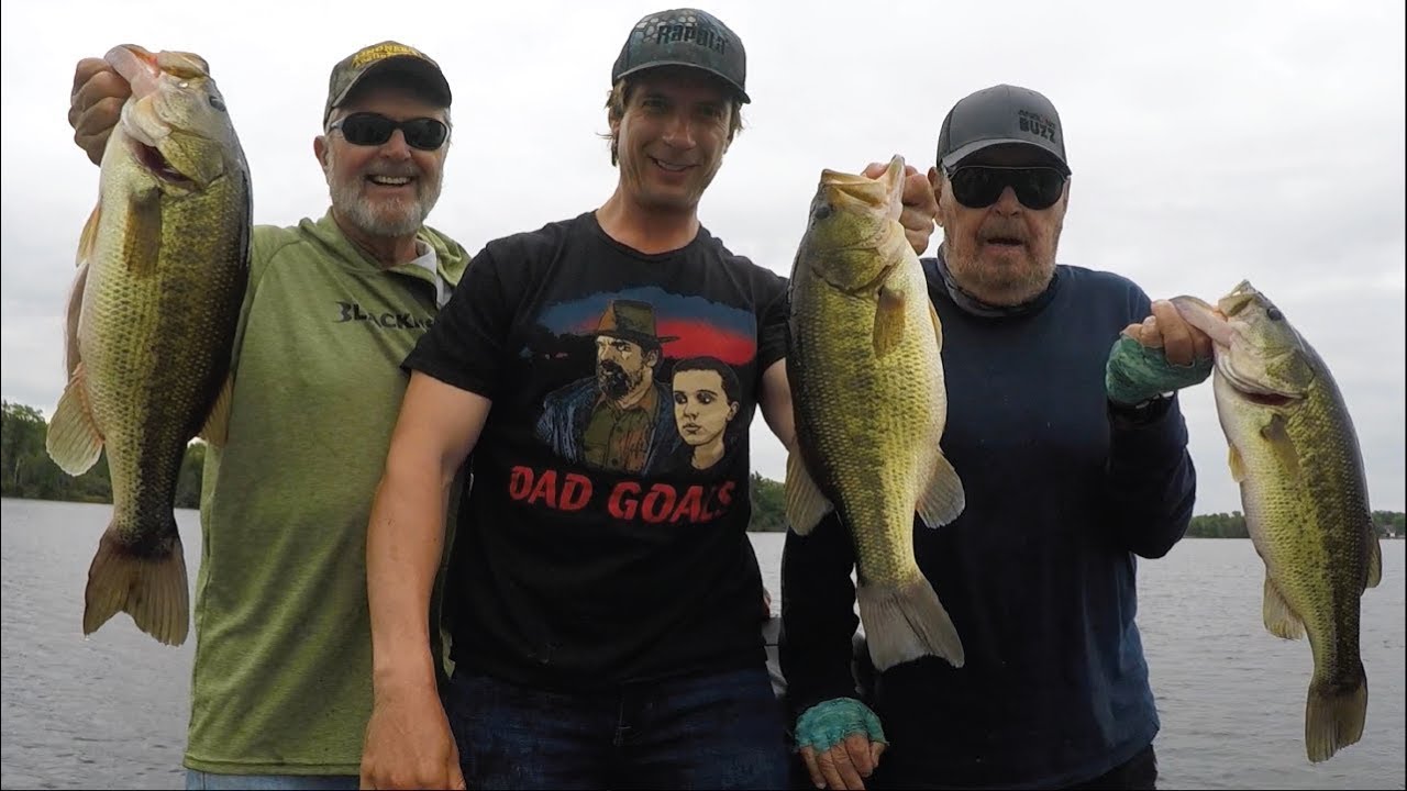 BASS FISHING MINNESOTA! - YouTube