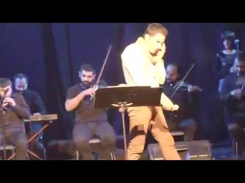 ZEYDAN ZEYDANLI İstanbul konseri muhteşem geçti seyircileri mels eti hem oynadı hem oynattı.