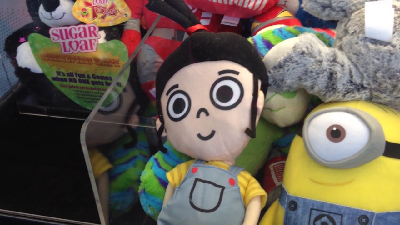 Claw Machine Fun #23 ~ Despicable ME ~ Minions ~ Agnes ~ Margo ~ Family ...