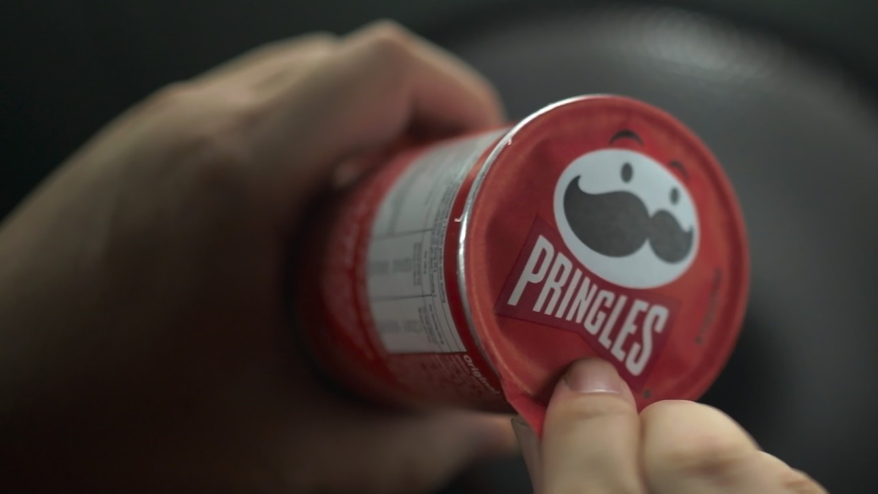 How to Open a Pringles Can: A Step-by-Step Guide - YouTube