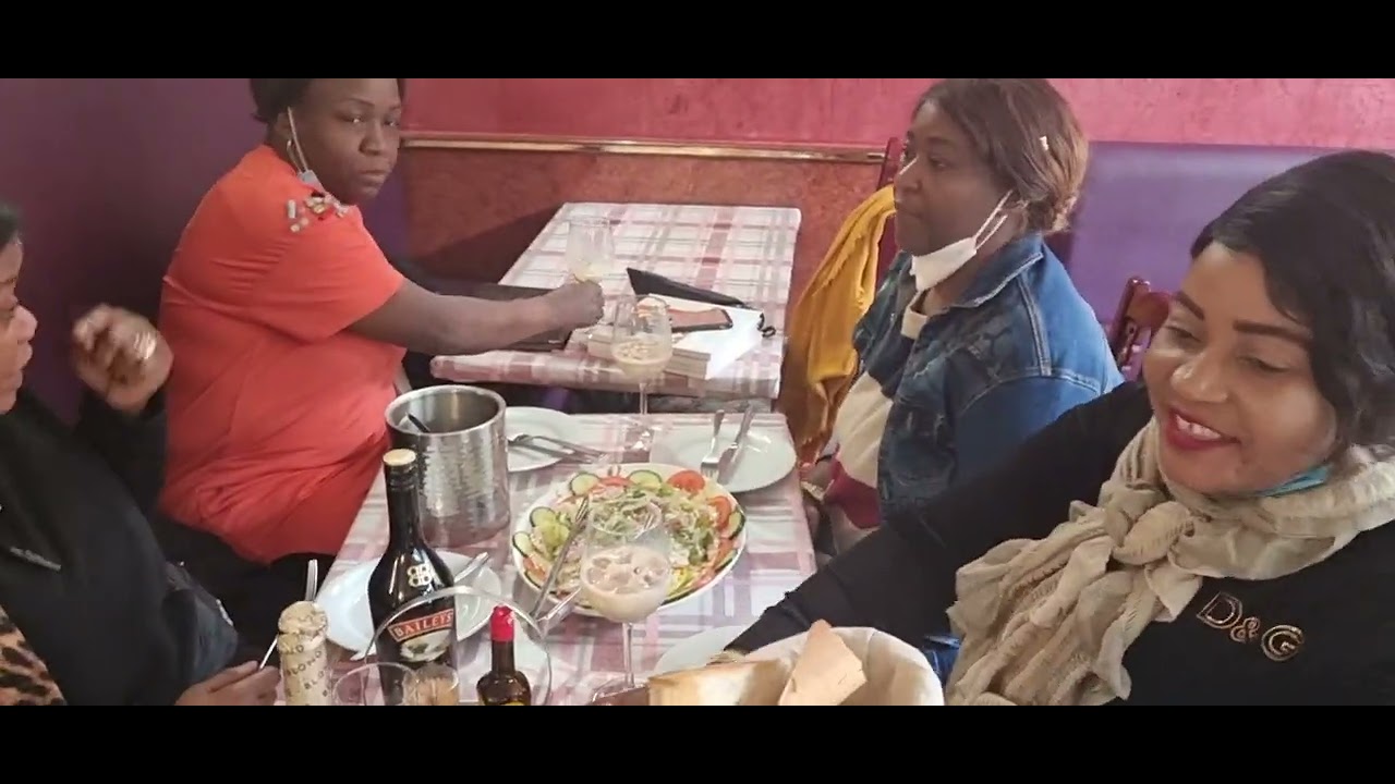 restaurant Galaxy Mambo food - YouTube