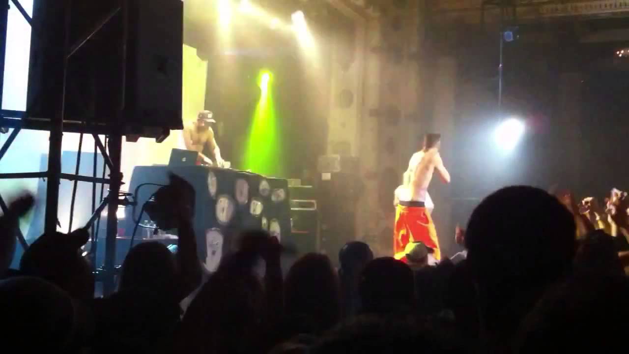 Die Antwoord Fatty Boom Boom - YouTube