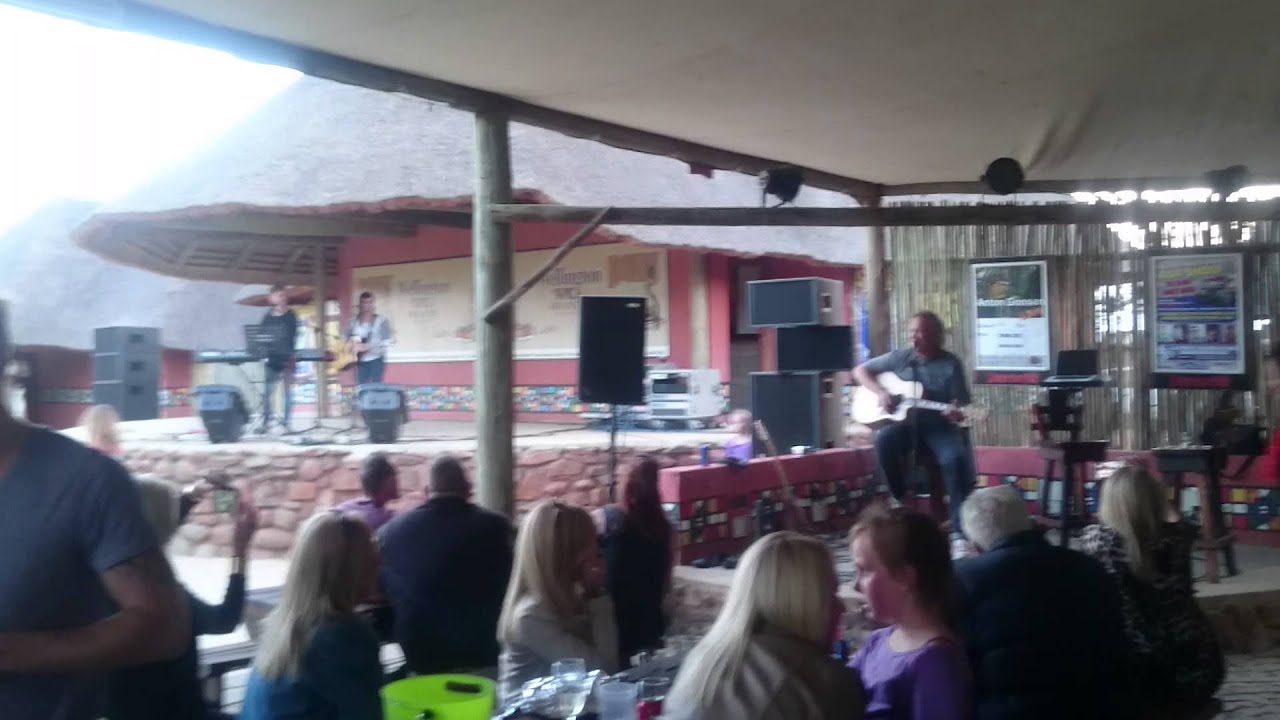 Dozi & Tuin - Ou Ry Perd - Back to the Roots - YouTube